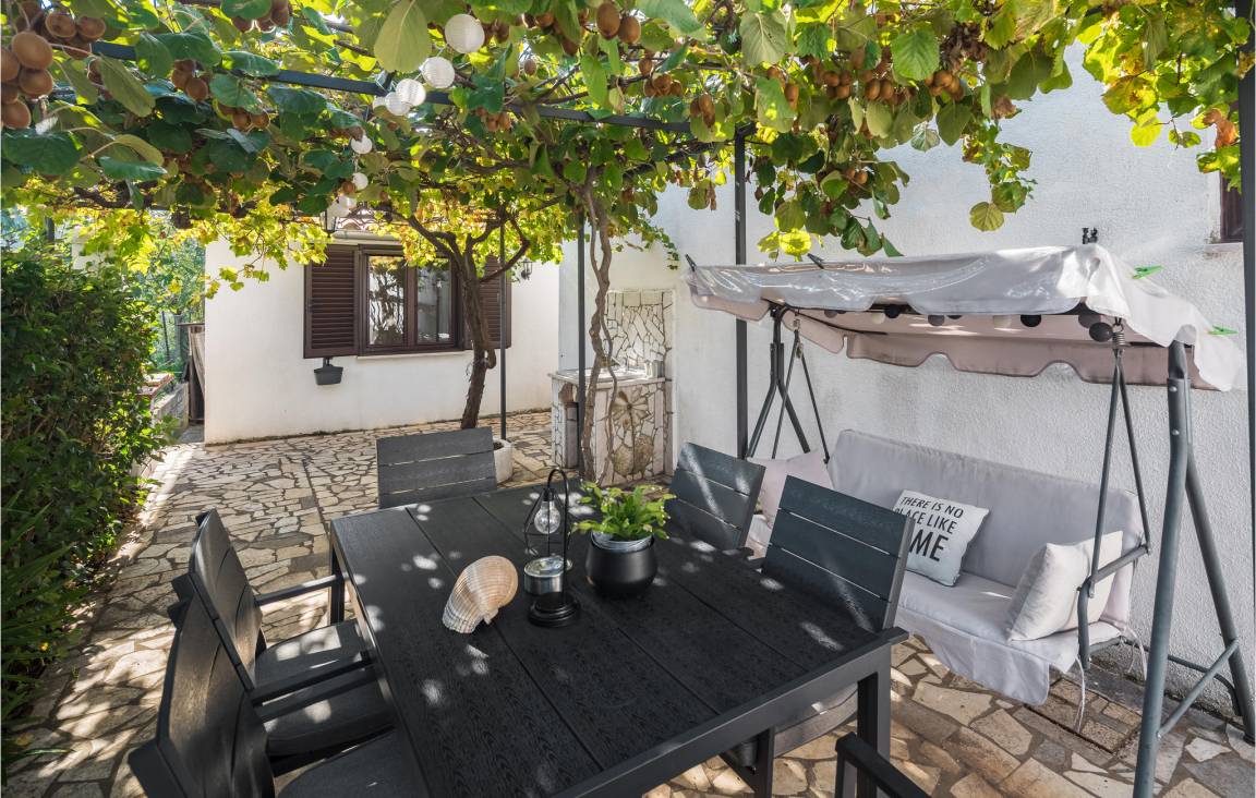 40 M² House ∙ 2 Bedrooms ∙ 4 Guests - Novigrad