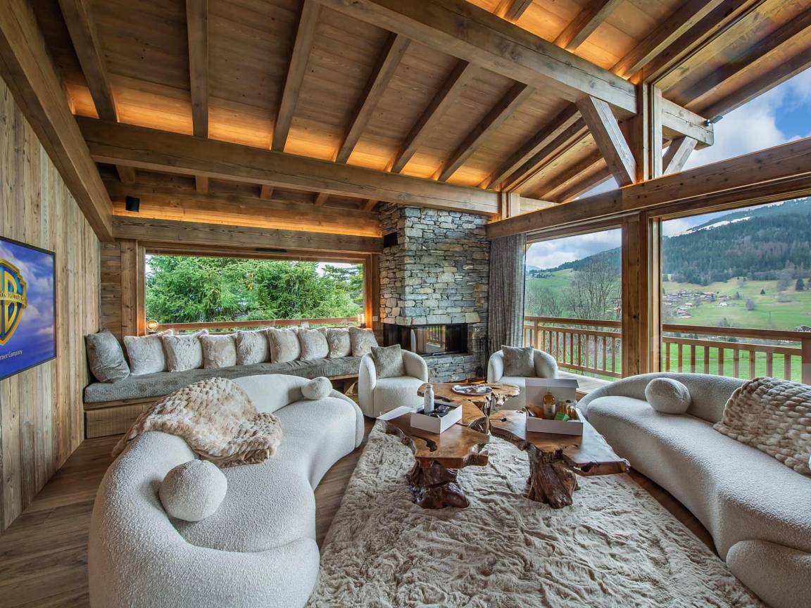 300 M² Chalet ∙ 6 Bedrooms ∙ 12 Guests - Cordon