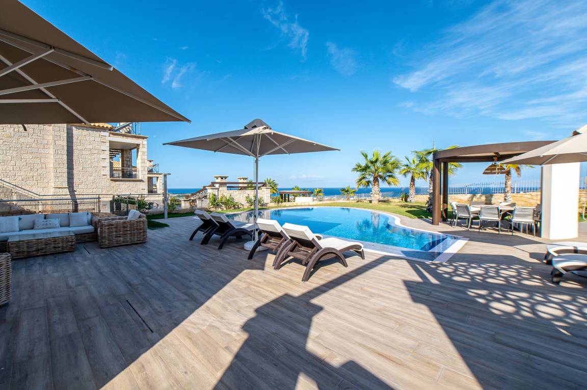 170 M² Villa ∙ 3 Bedrooms ∙ 8 Guests - Hersonissos