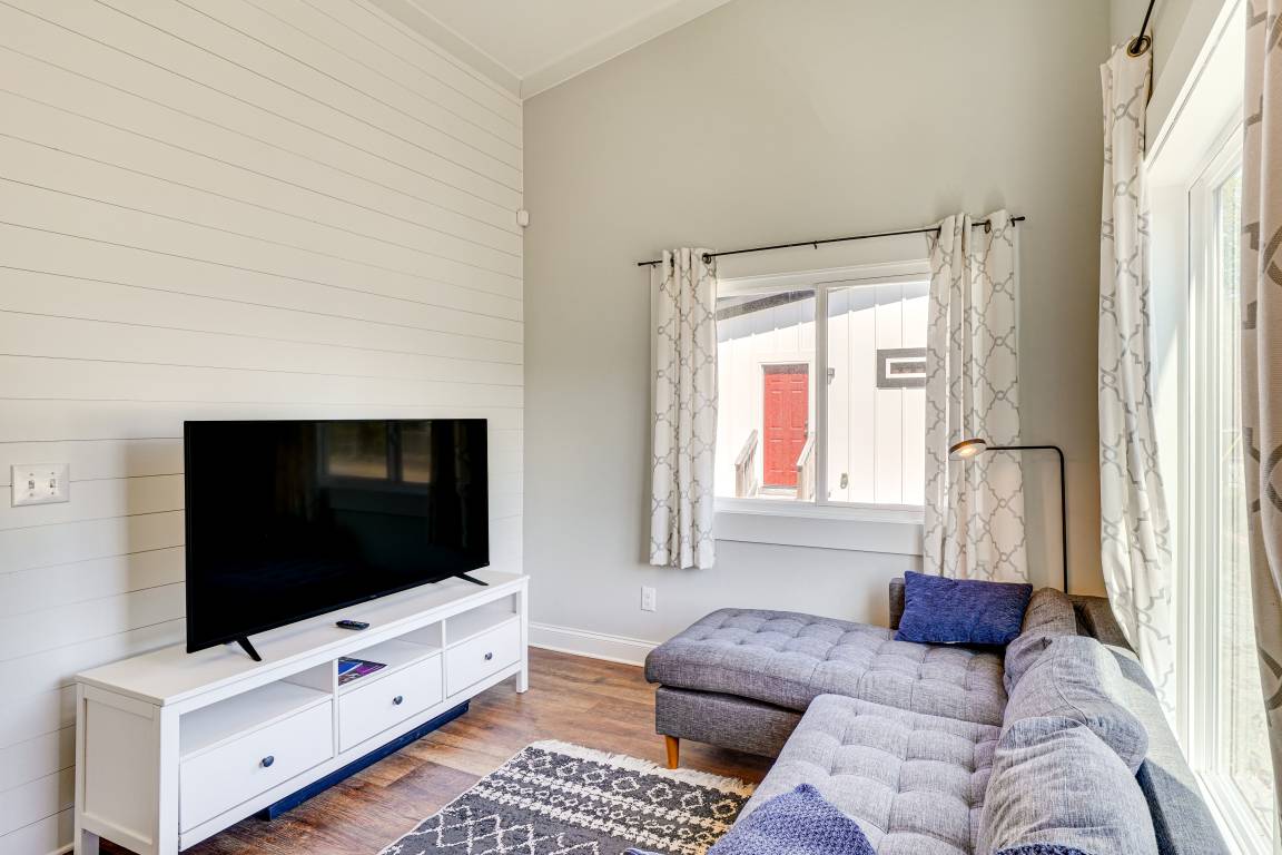 83 M² Cottage ∙ 2 Bedrooms ∙ 4 Guests - Chapel Hill, NC