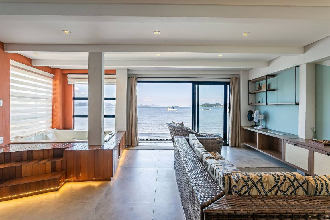 300 M² House ∙ 6 Bedrooms ∙ 16 Guests - Governador Celso Ramos