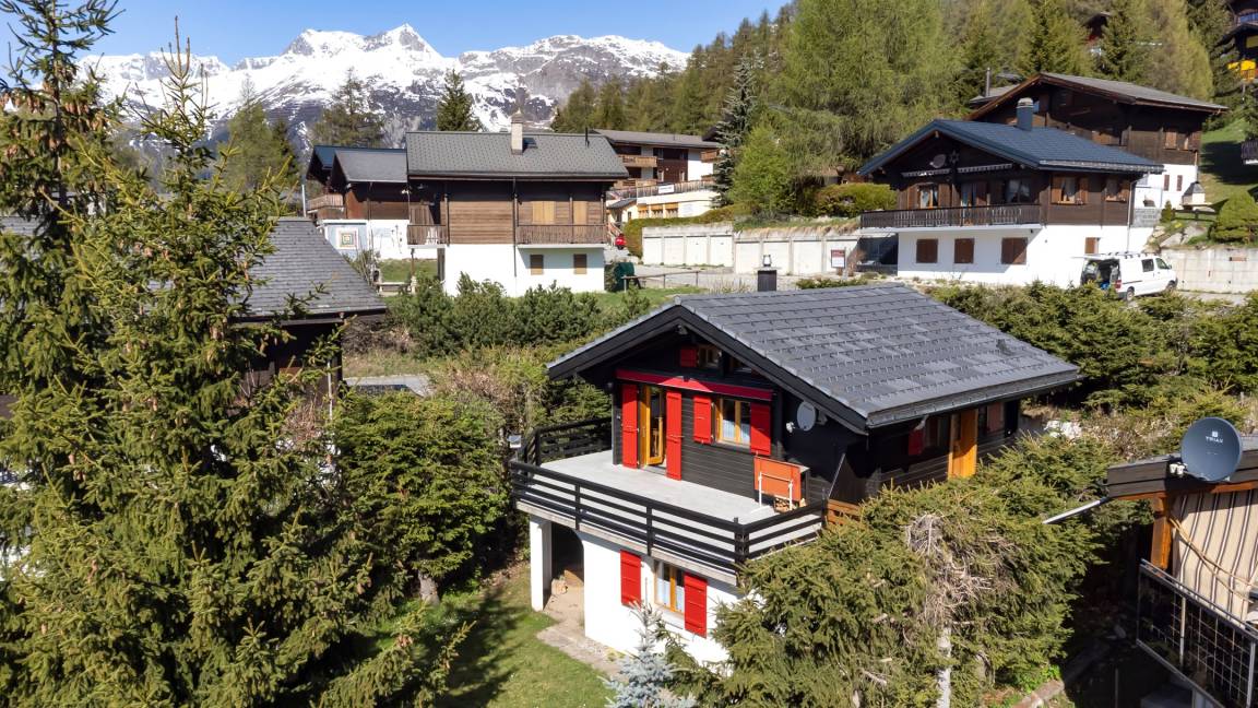 100 M² House ∙ 3 Bedrooms ∙ 6 Guests - Bellwald