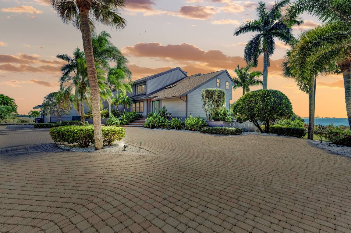 359 M² House ∙ 5 Bedrooms ∙ 12 Guests - Sarasota, FL