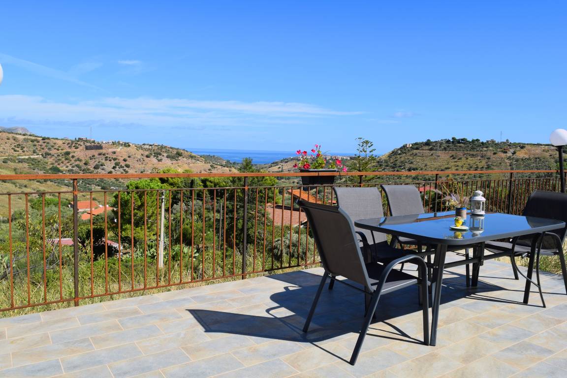 57 M² Maison De Vacances ∙ 4 Chambres ∙ 8 Personnes - Altavilla Milicia