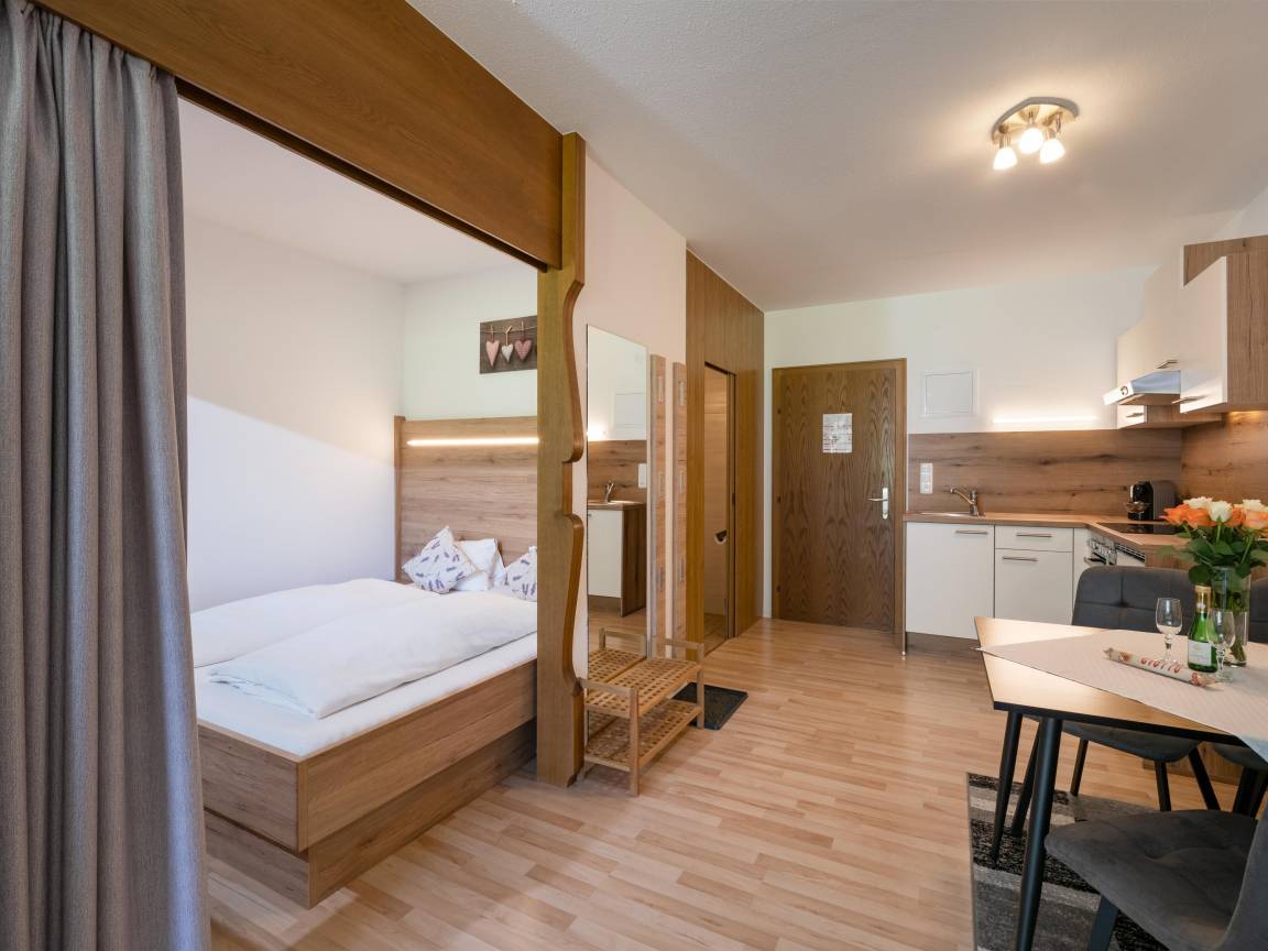 38 M² Ferienwohnung ∙ 1 Schlafzimmer ∙ 2 Gäste - Walchsee