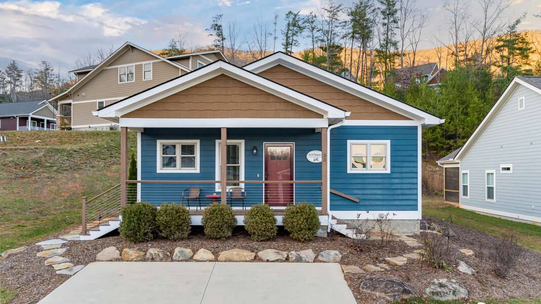 89 M² House ∙ 2 Bedrooms ∙ 4 Guests - Swannanoa, NC