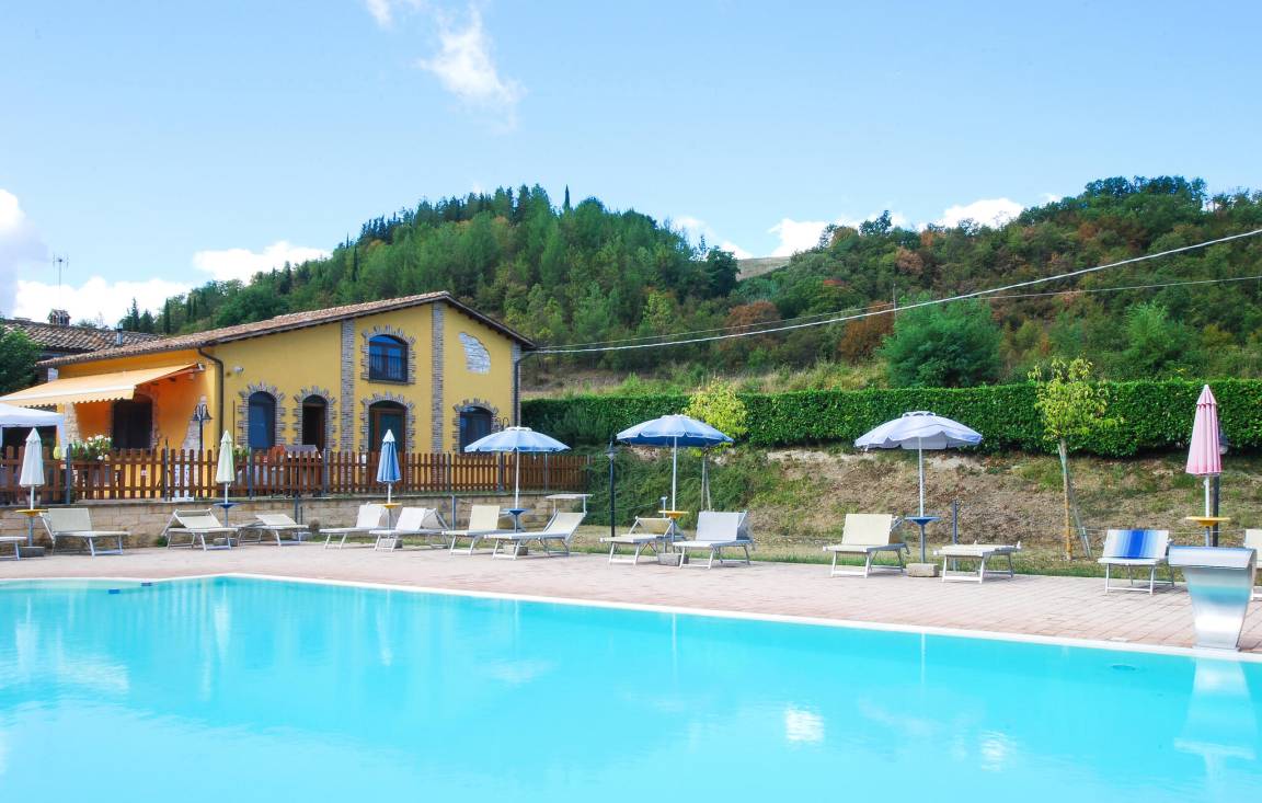 200 M² Maisonette ∙ 8 Bedrooms ∙ 12 Guests - Pergola
