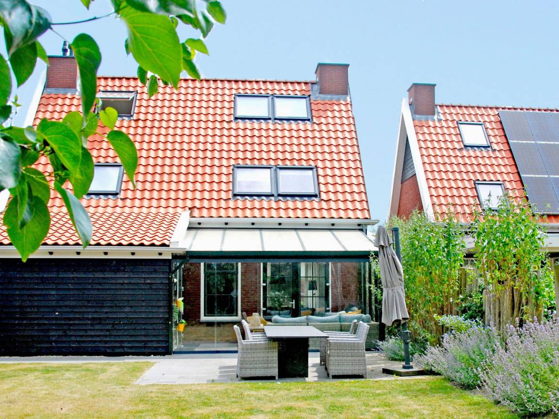 126 M² Ferienhaus ∙ 4 Schlafzimmer ∙ 8 Gäste - Provinz Zeeland