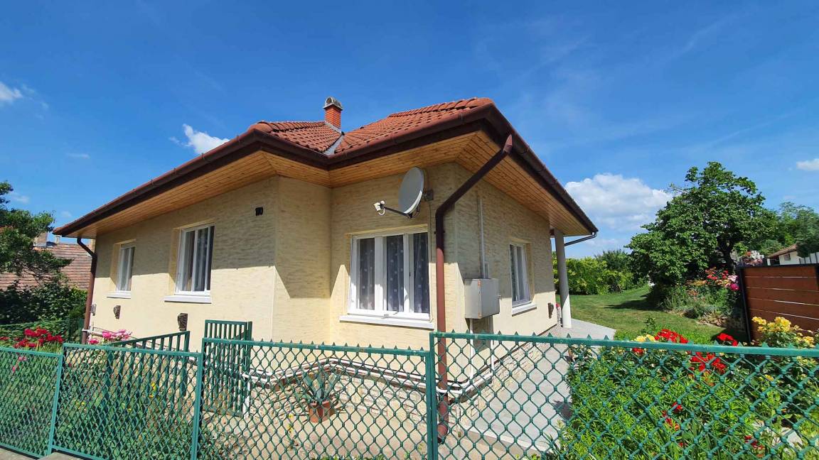 100 M² Apartment ∙ 3 Bedrooms ∙ 6 Guests - Balatonfüred