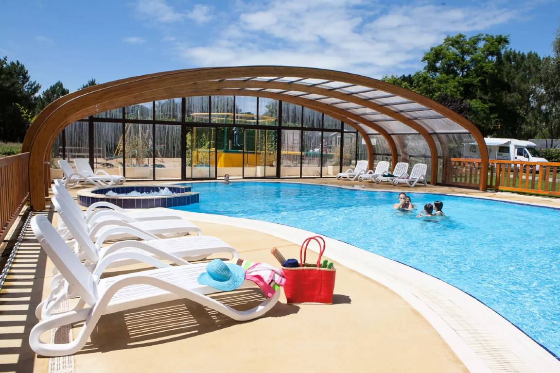34 M² Caravan ∙ 3 Bedrooms ∙ 6 Guests - Plouharnel