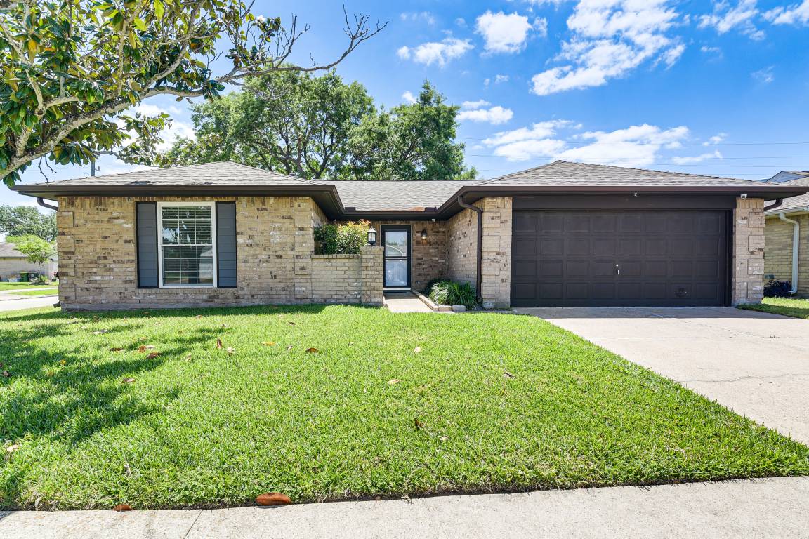 139 M² House ∙ 3 Bedrooms ∙ 5 Guests - Pearland, TX