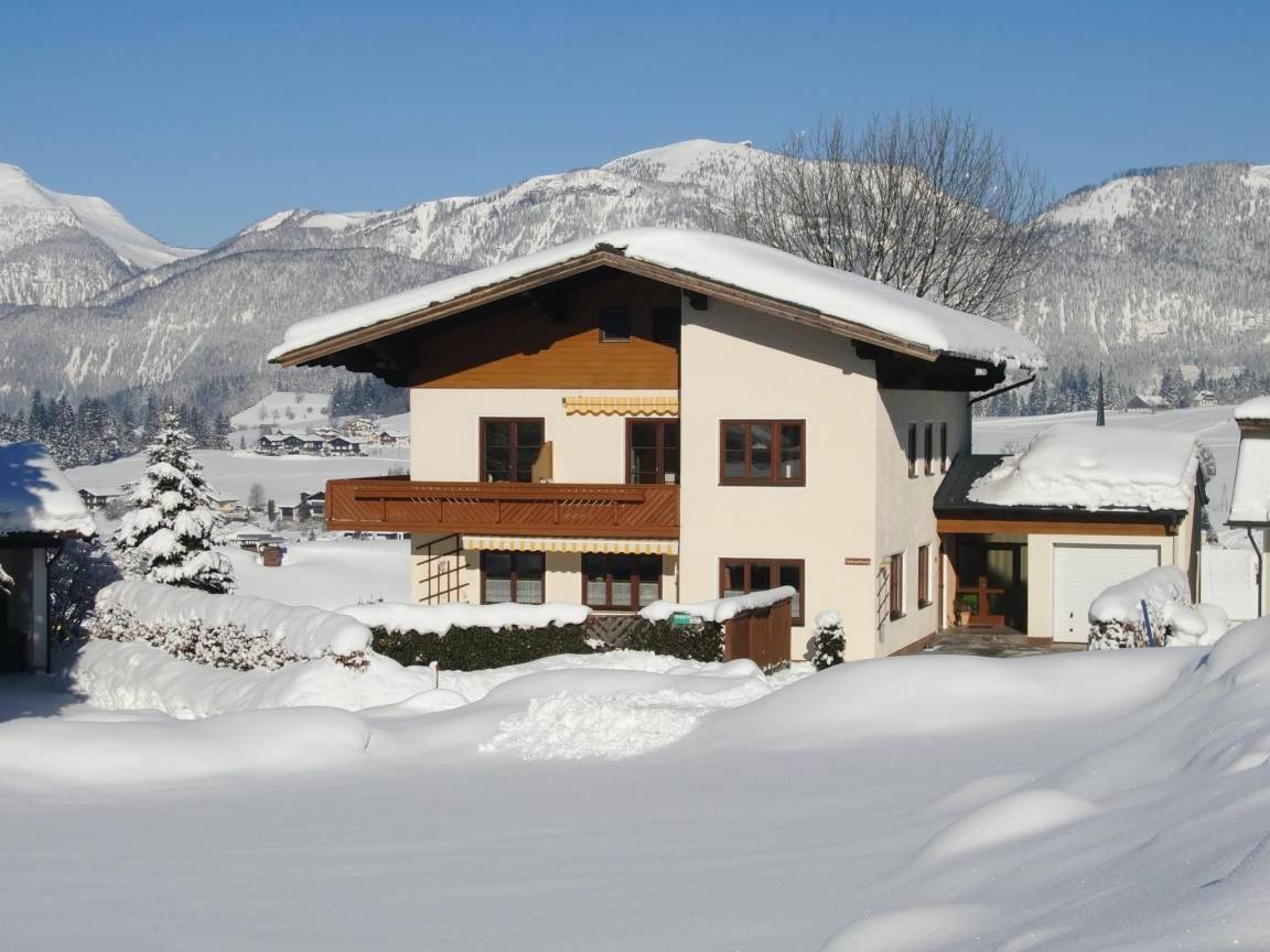 50 M² Huoneisto ∙ 2 Makuuhuonetta ∙ 4 Vierasta - Abtenau