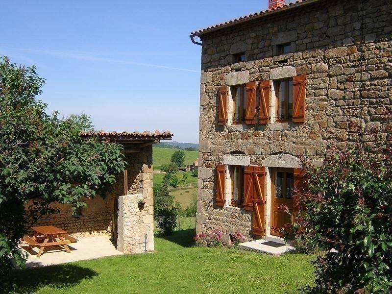75 M² Gîte ∙ 2 Chambres ∙ 4 Personnes - Auvergne