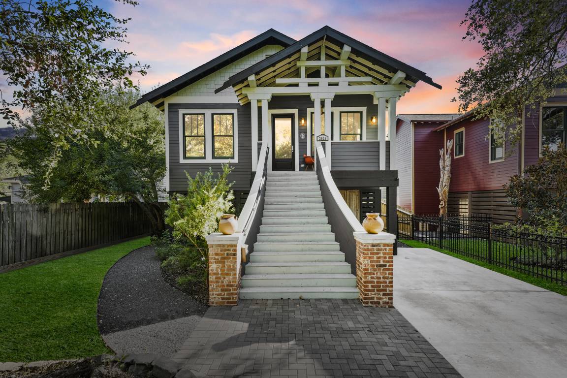 99 M² House ∙ 3 Bedrooms ∙ 6 Guests - Galveston, TX