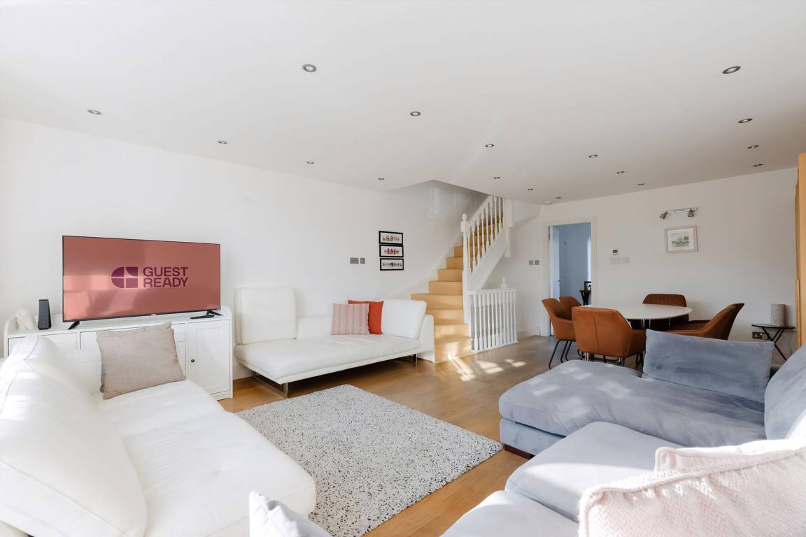 Maison De Vacances ∙ 3 Chambres ∙ 5 Personnes - Londres