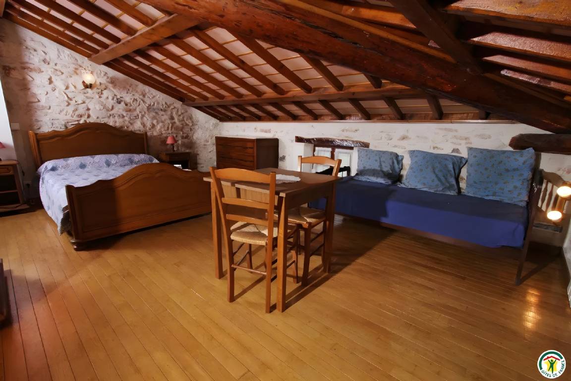 14 M² Chambre D'hôtes ∙ 1 Chambre ∙ 3 Personnes - Suze-la-Rousse