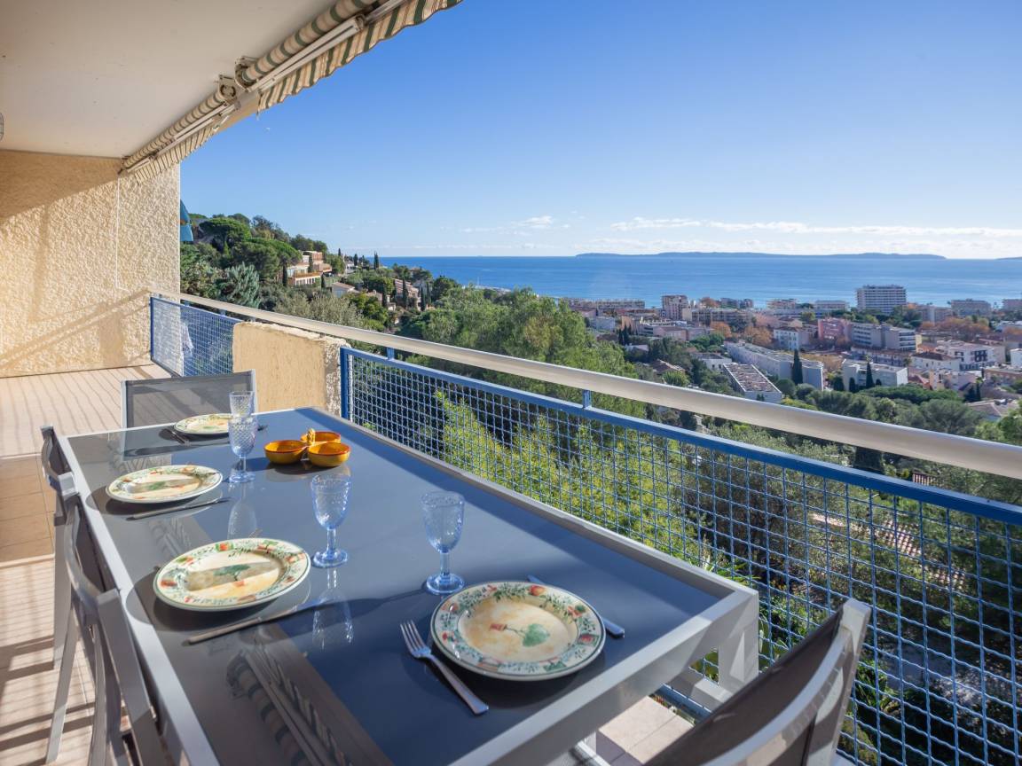 60 M² Appartement ∙ 2 Chambres ∙ 4 Personnes - Le Lavandou