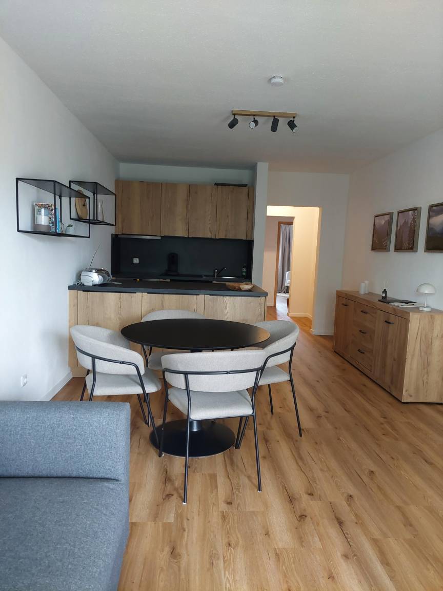 58 M² Ferienwohnung ∙ 1 Schlafzimmer ∙ 4 Gäste - Seeg