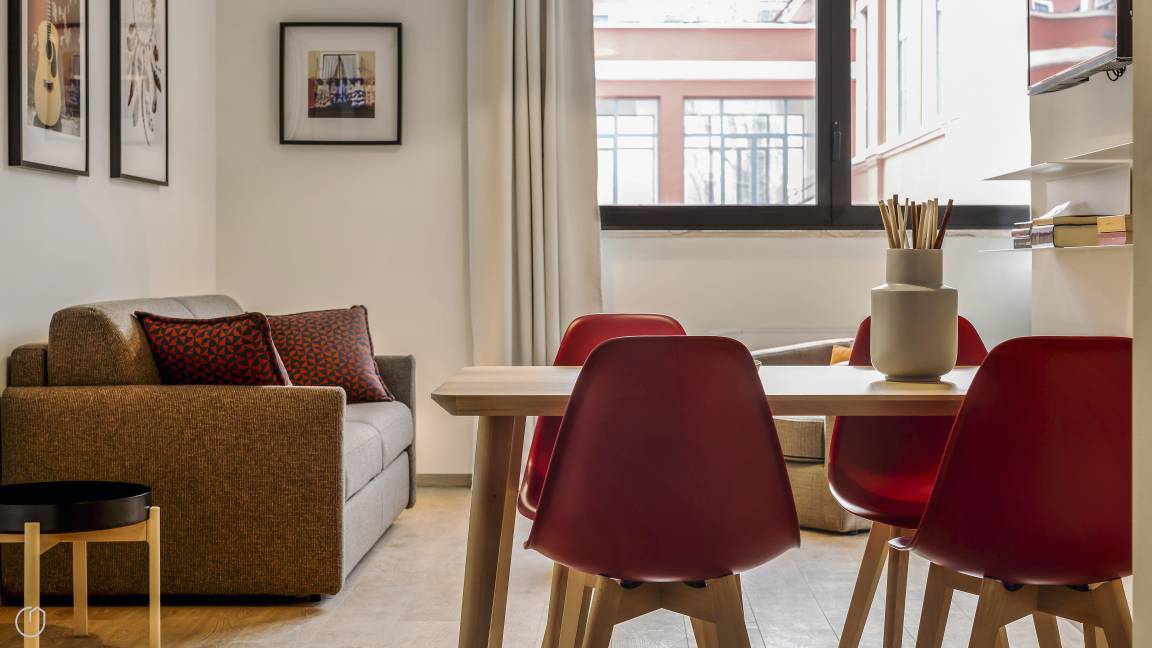 69 M² Apartment ∙ 2 Bedrooms ∙ 5 Guests - Milan Central Station