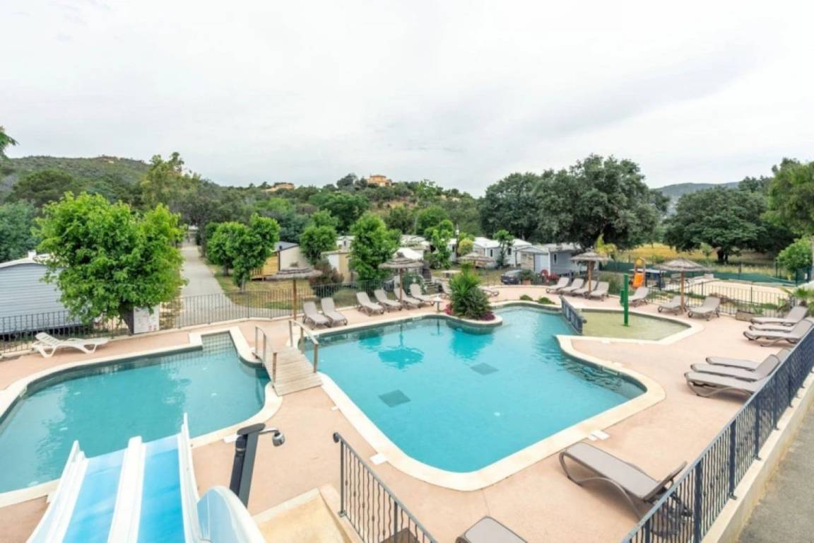 33 M² Camping ∙ 2 Chambres ∙ 6 Personnes - Île du Levant