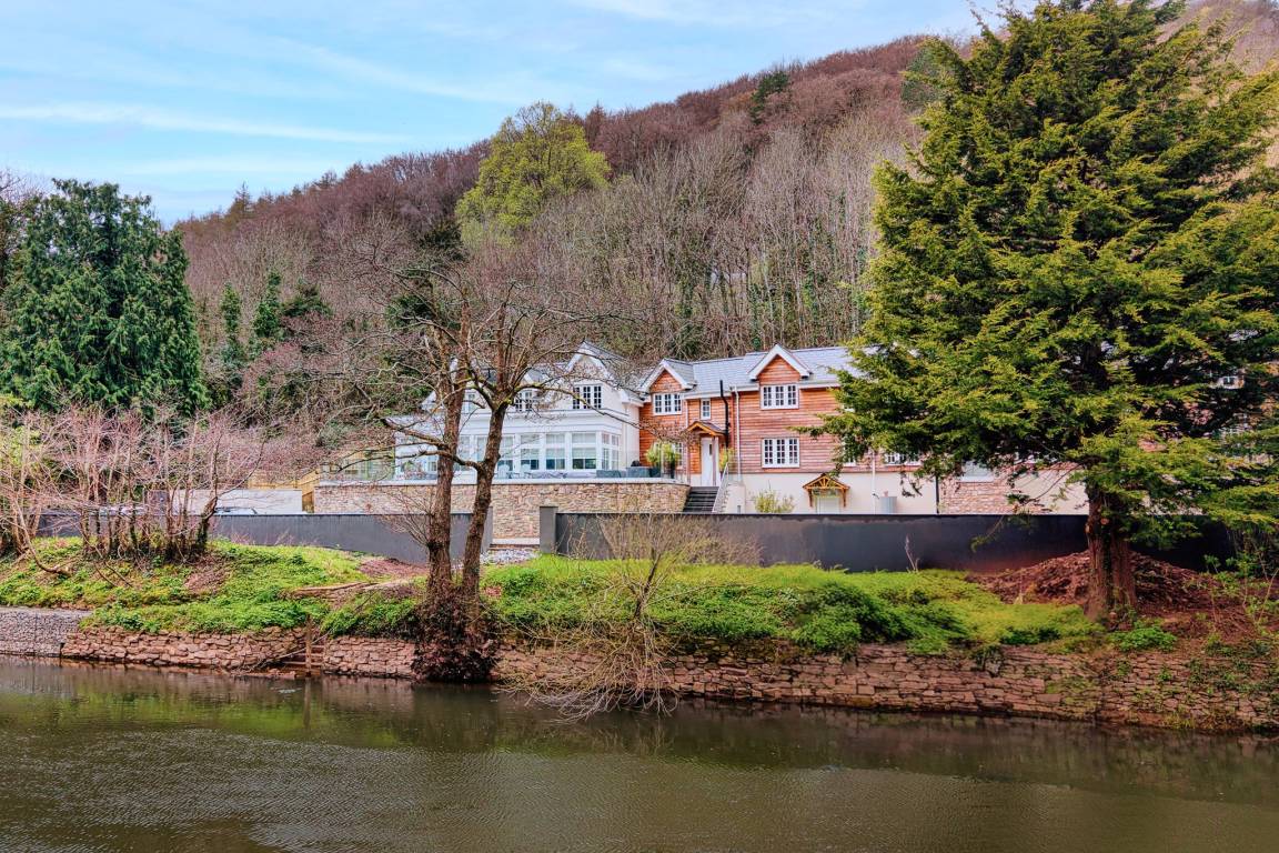 120 M² Cottage ∙ 3 Bedrooms ∙ 6 Guests - Symonds Yat