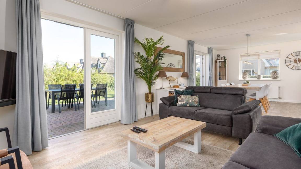 95 M² Apartment ∙ 3 Bedrooms ∙ 6 Guests - Den Helder