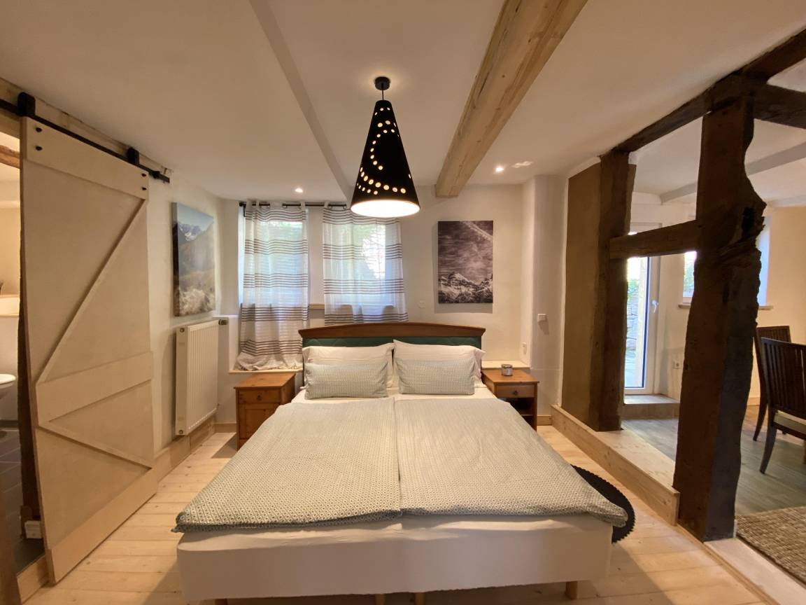 65 M² Ferienwohnung ∙ 1 Schlafzimmer ∙ 4 Gäste - Bad Karlshafen