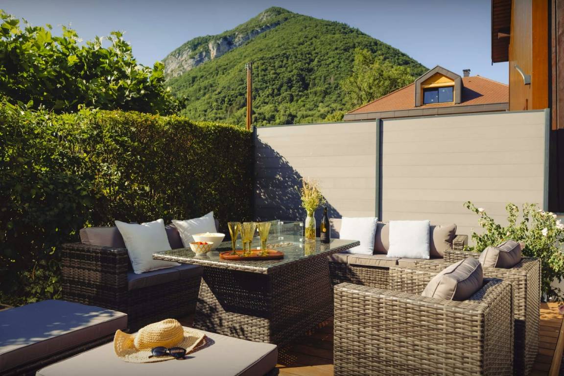 240 M² Villa ∙ 5 Chambres ∙ 12 Personnes - Annecy