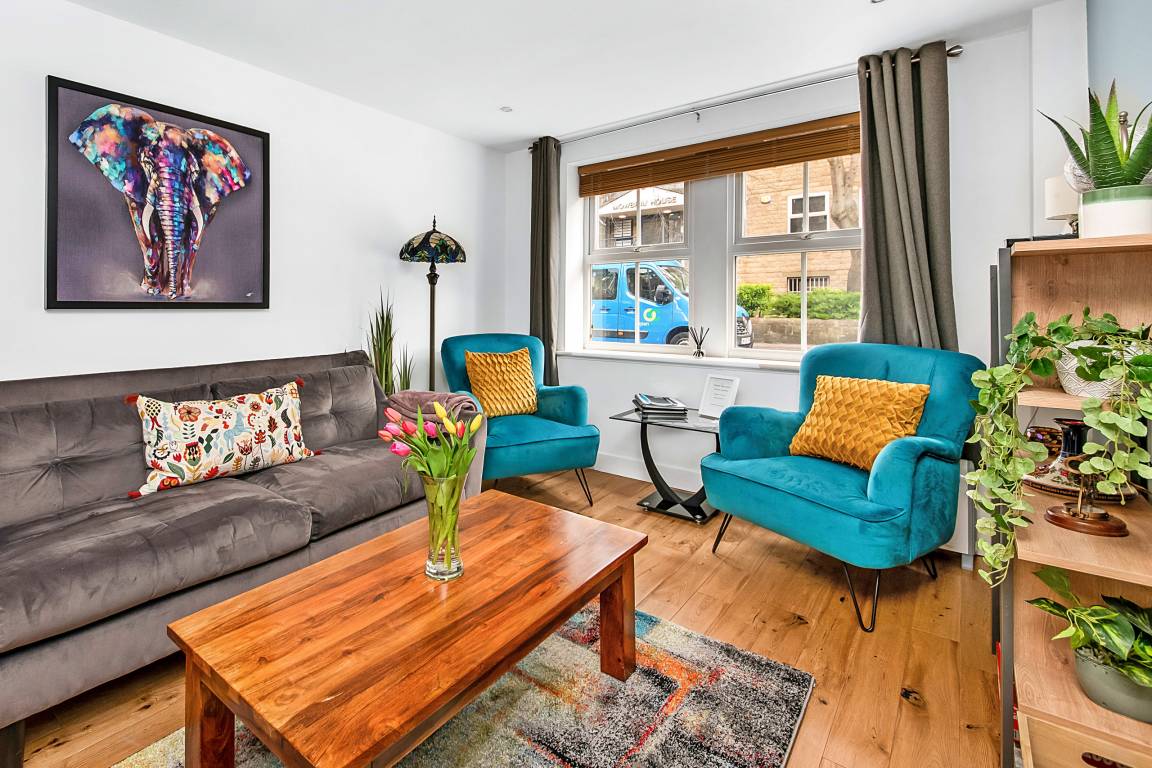 80 M² Apartment ∙ 2 Bedrooms ∙ 4 Guests - Harrogate