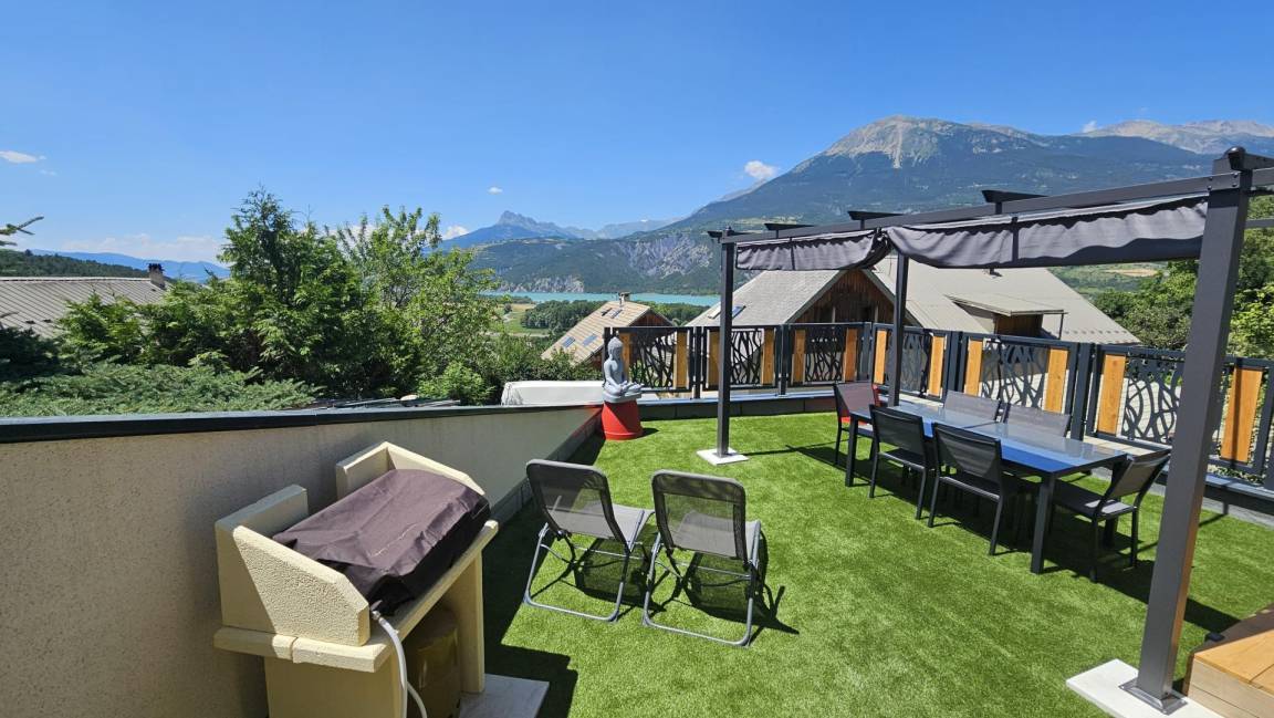 75 M² Gîte ∙ 2 Bedrooms ∙ 4 Guests - Embrun