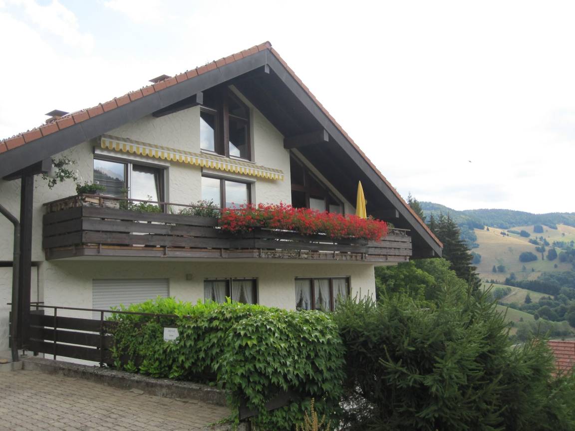 74 M² Ferienwohnung ∙ 2 Schlafzimmer ∙ 4 Gäste - Schauinsland