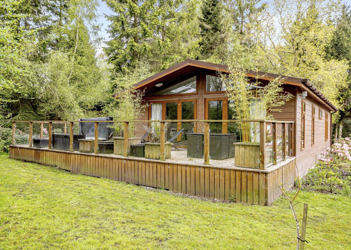 Chalet ∙ 2 Bedrooms ∙ 4 Guests - Staffordshire