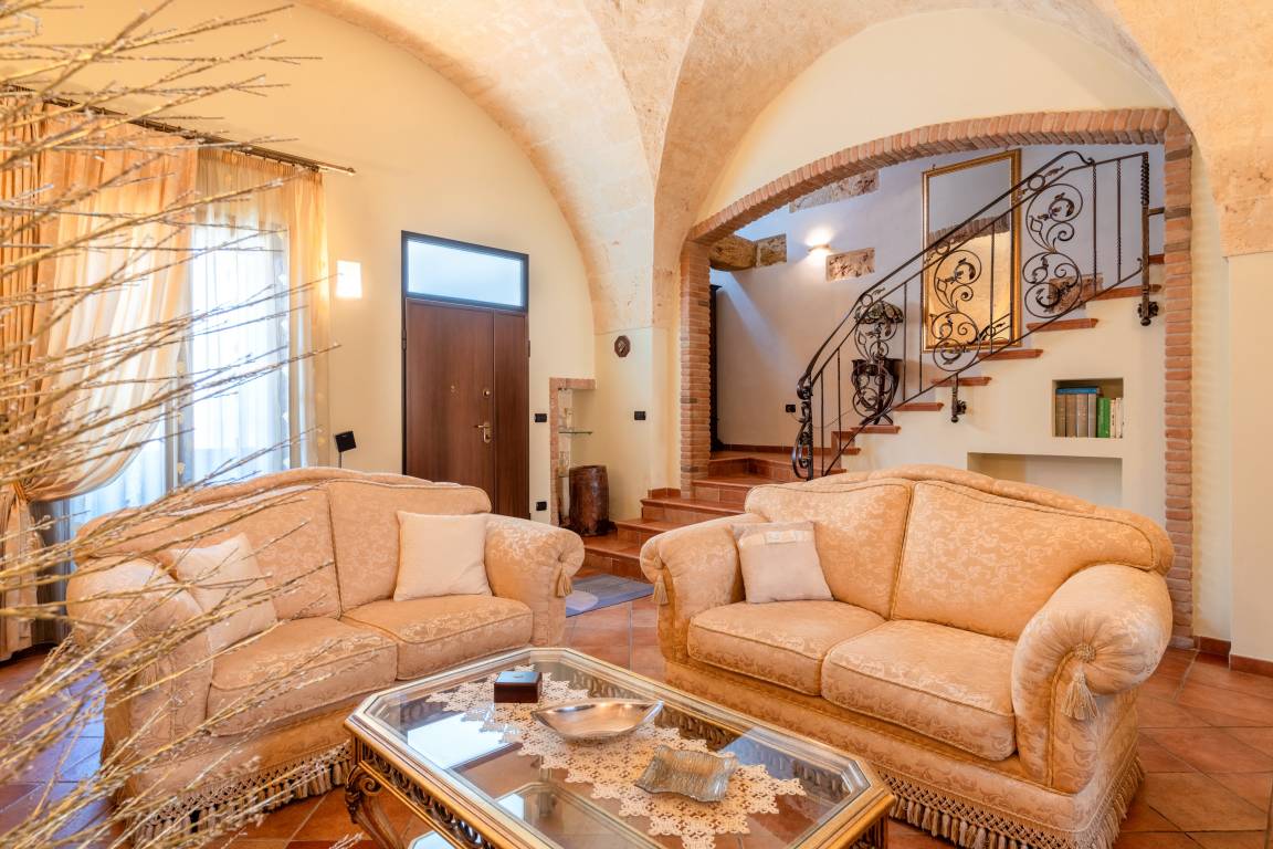 200 M² Apartment ∙ 2 Bedrooms ∙ 4 Guests - Brindisi