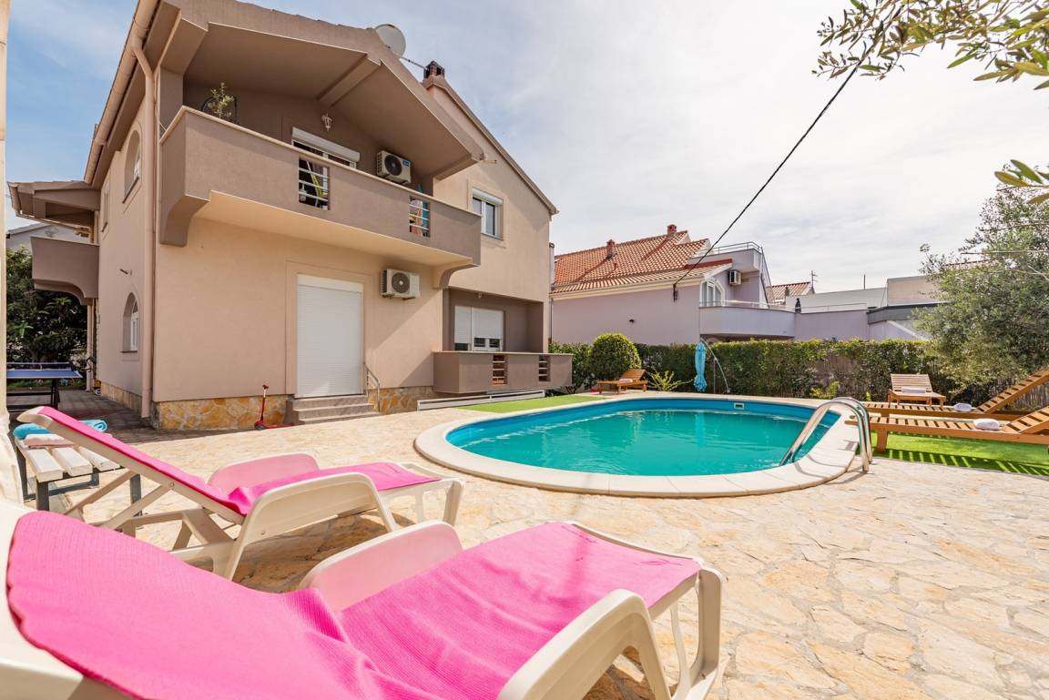 120 M² Apartment ∙ 3 Bedrooms ∙ 6 Guests - Bibinje