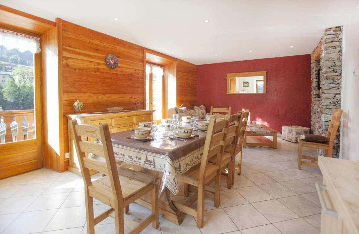 93 M² Gîte ∙ 3 Chambres ∙ 8 Personnes - Lanslevillard
