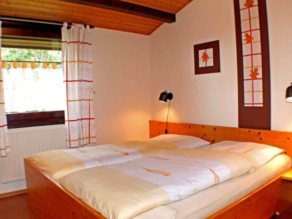 65 M² Ferienhaus ∙ 2 Schlafzimmer ∙ 6 Gäste - Engen