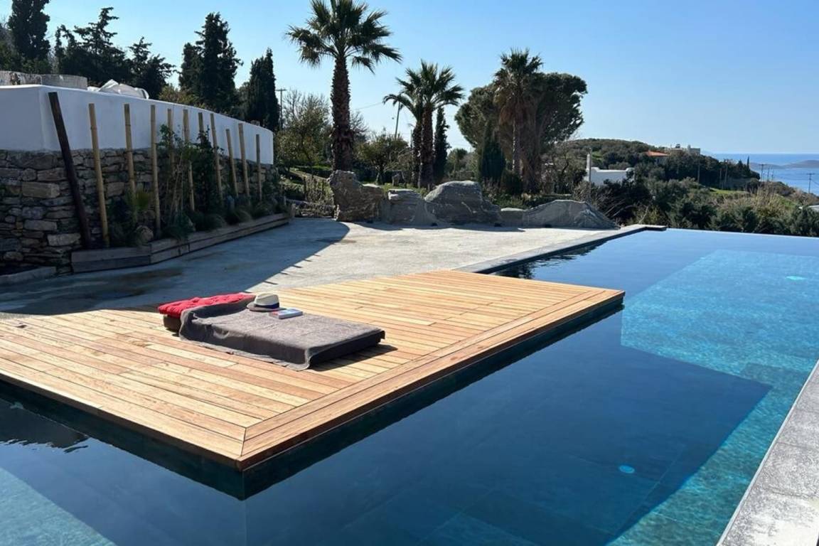 300 M² Villa ∙ 5 Bedrooms ∙ 12 Guests - Marmari