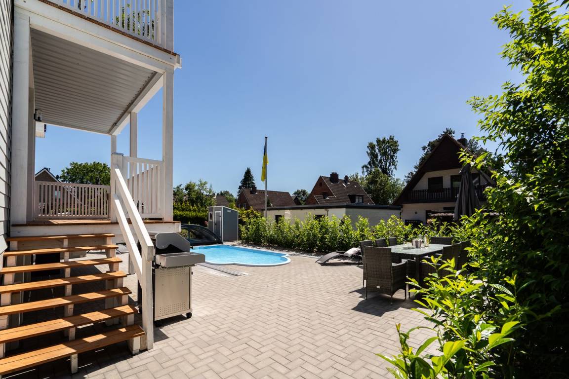 180 M² Apartment ∙ 4 Bedrooms ∙ 8 Guests - Lübeck