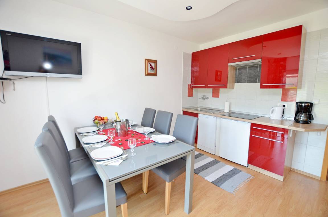 75 M² Ferienwohnung ∙ 2 Schlafzimmer ∙ 5 Gäste - Istrien