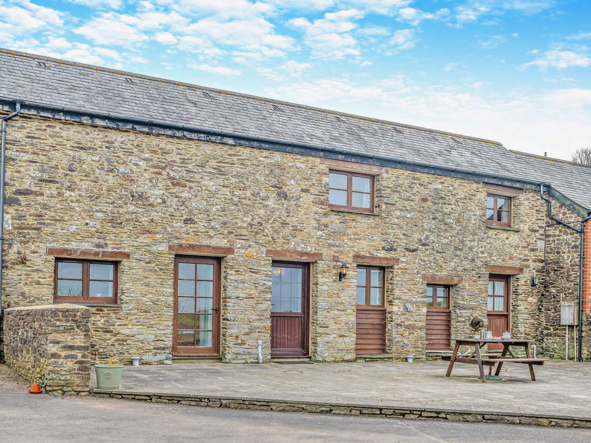 Cottage ∙ 3 Bedrooms ∙ 5 Guests - Plymouth