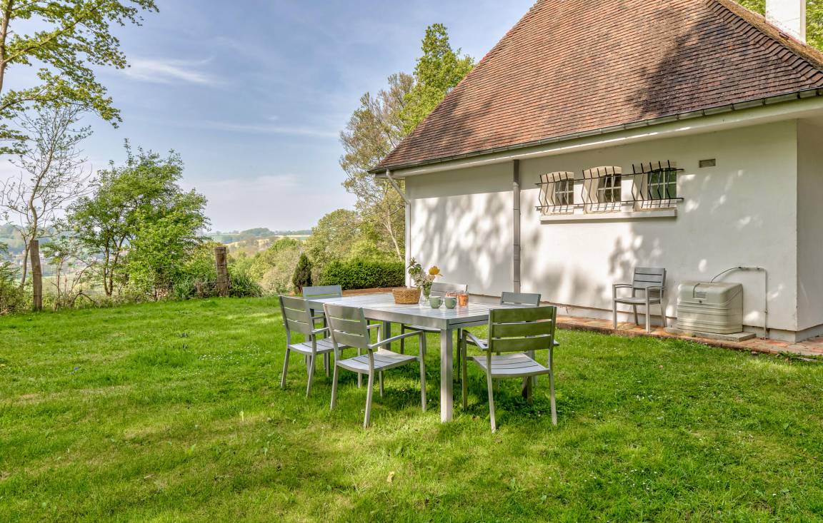 140 M² House ∙ 4 Bedrooms ∙ 10 Guests - Lyons-la-Forêt