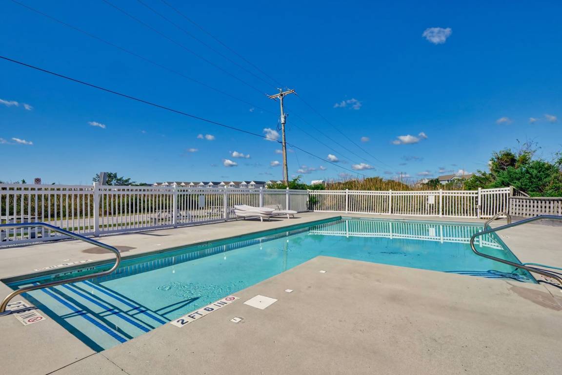 Hotel ∙ 1 Bedroom ∙ 2 Guests - Topsail Beach, NC