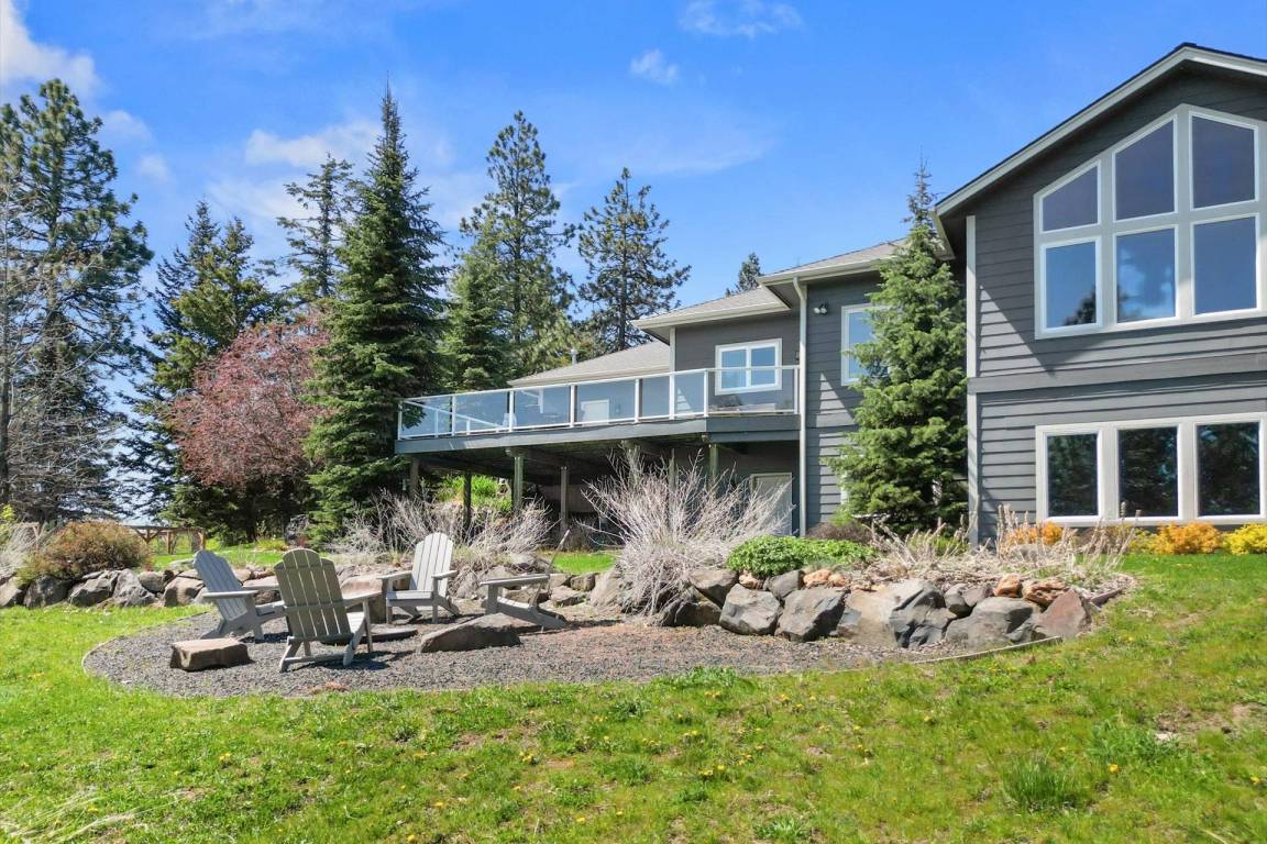 327 M² House ∙ 4 Bedrooms ∙ 10 Guests - Lake Coeur d'Alene, ID