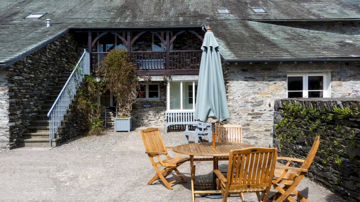 Cottage ∙ 4 Bedrooms ∙ 8 Guests - Newby Bridge