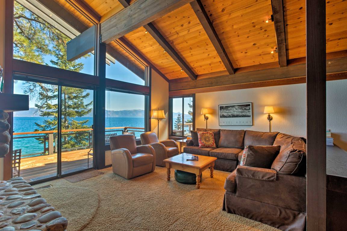 148 M² Apartment ∙ 3 Bedrooms ∙ 6 Guests - Tahoe City, CA
