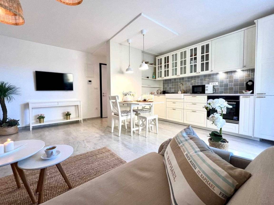 40 M² Apartamento ∙ 1 Habitación ∙ 4 Huéspedes - Krk