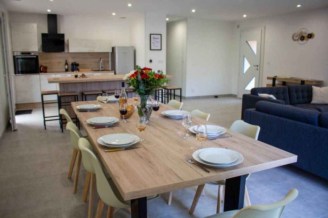 120 M² Gîte ∙ 4 Chambres ∙ 8 Personnes - Minerve