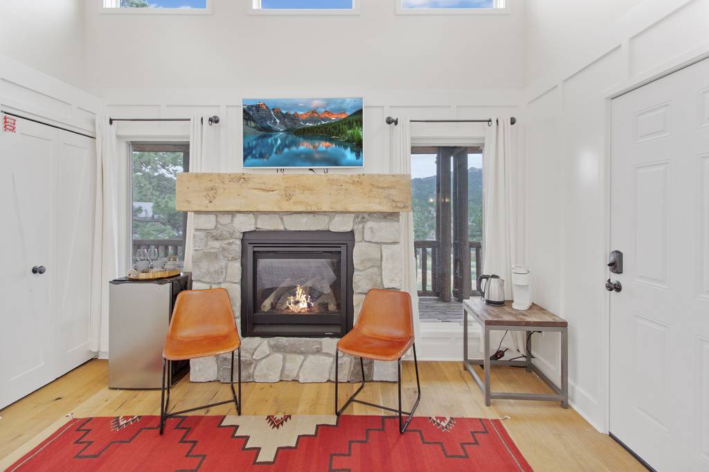 Cabin ∙ 1 Bedroom ∙ 2 Guests - Allenspark, CO