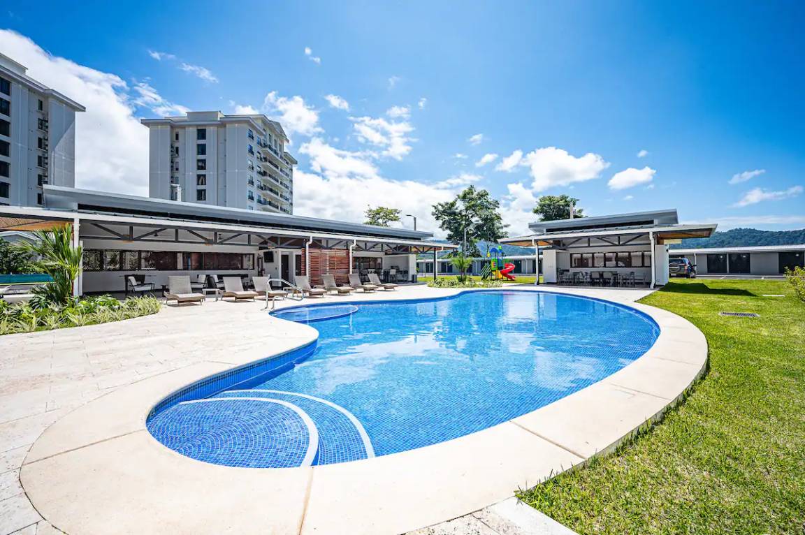 72 M² Apartamento ∙ 2 Habitaciones ∙ 5 Huéspedes - Jaco