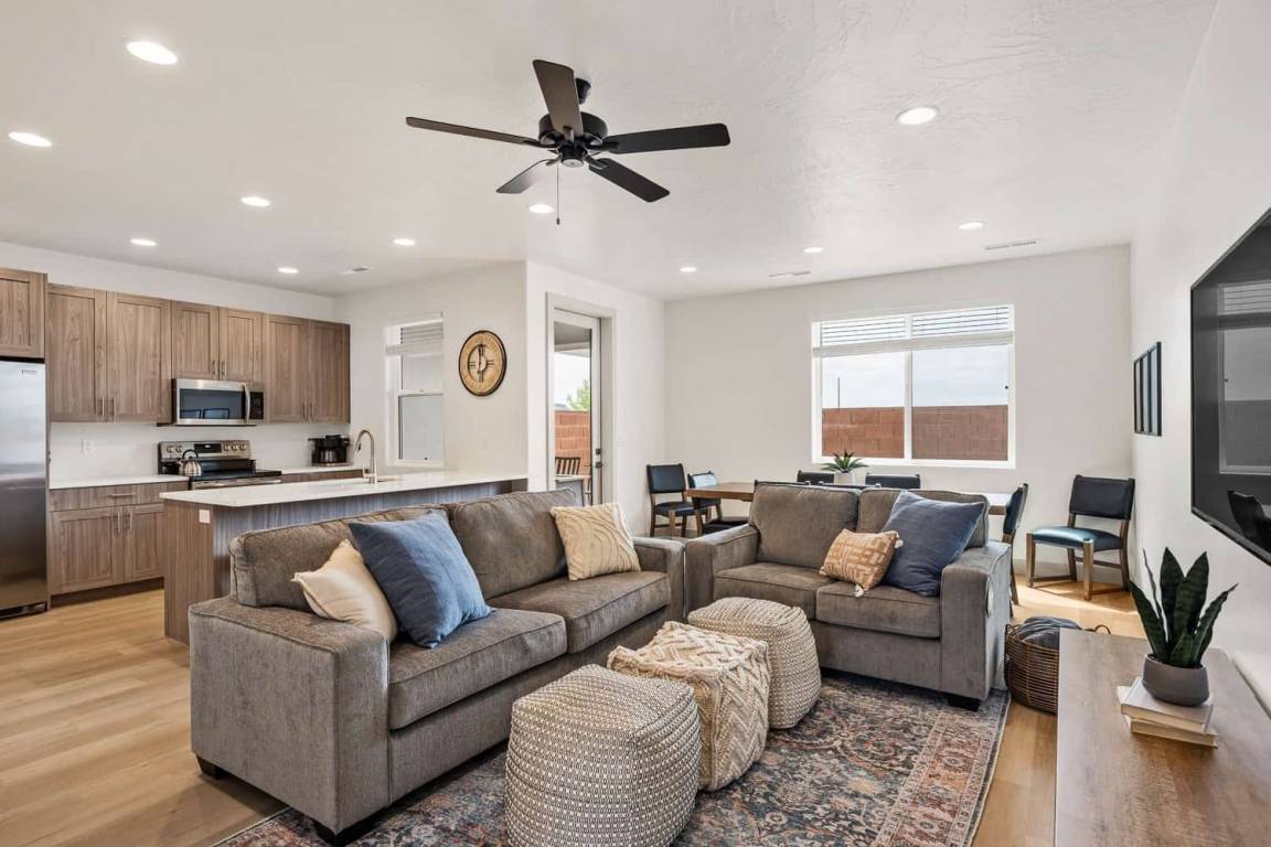 172 M² House ∙ 3 Bedrooms ∙ 12 Guests - St. George, USA